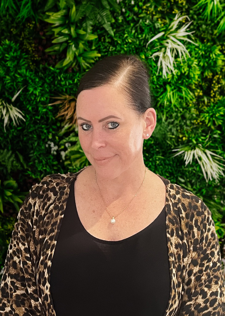 Louise Charlesworth – Acquiesce